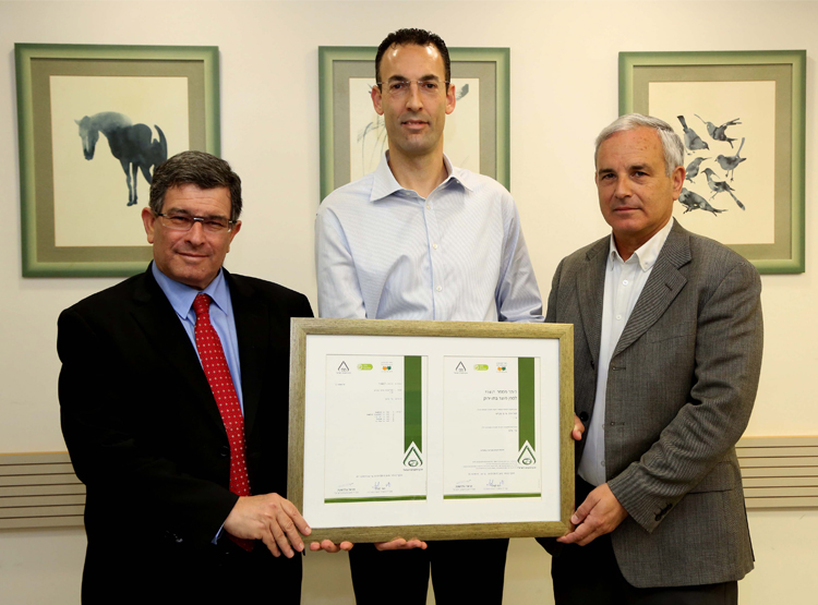 Green Standard Awarded to the Water Bars of Strauss Water - Strauss Group